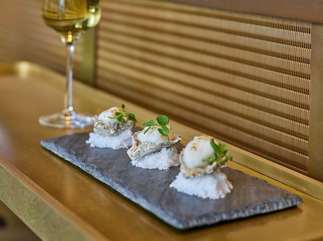 Cocktail Bars Downtown Denver - Bezel